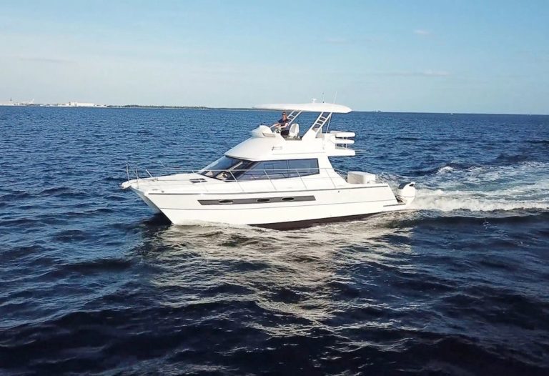 ArrowCat Boat Ultimate Buying Guide 2024 | YATCO