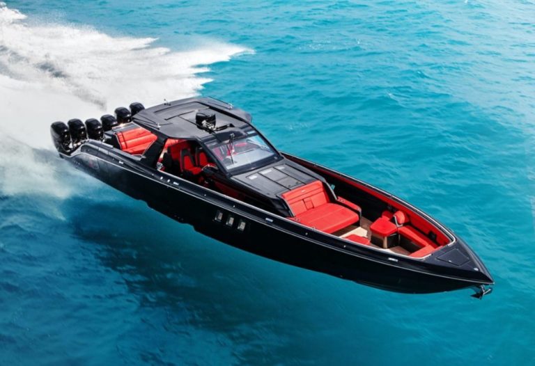 Powerboat Guide 2025 | Performance Boat | Speedboat | YATCO